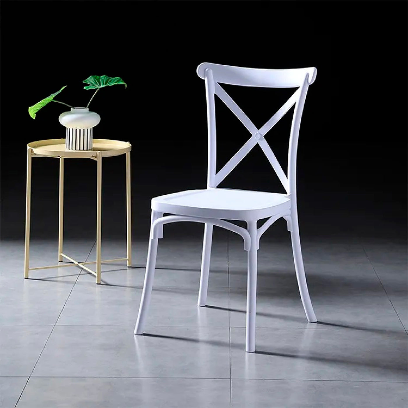 Silla Crossback blanca — Spazzio Design